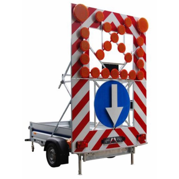 Remorca semnalizare lucrari si dirijare trafic cu lumina pulsanta ...